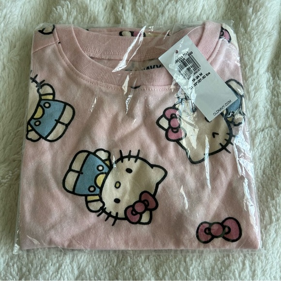 Old Navy | Shirts & Tops | Nwt 824 Months Girls Hello Kitty Short ...